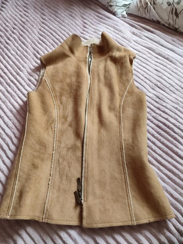 Желетка — цена 350 грн в каталоге Жилетки Купить женские вещи по доступной цене на Шафе