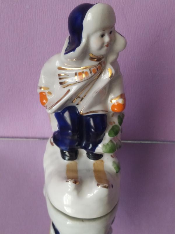 Винтажная фарфоровая статуэтка — цена 1590 грн в каталоге Статуэтки Купить товары для дома и