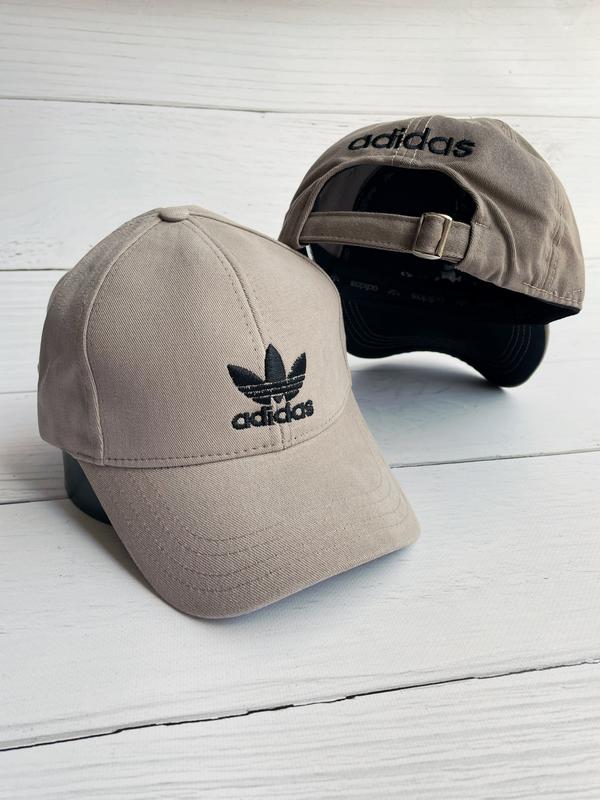 Кепка бейсболка адидас adidas — цена 390 грн в каталоге Бейсболки и ...