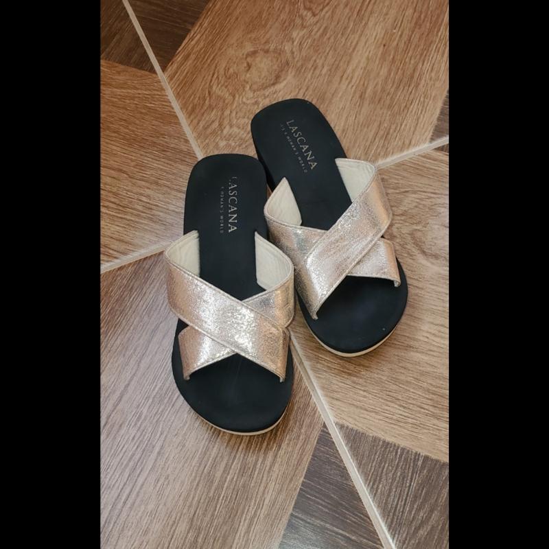 Шльопанці — ціна 275 грн у каталозі Шльопанці Купити жіночі речі за доступною ціною на Шафі