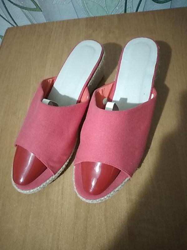 Шльопанці — ціна 245 грн у каталозі Шльопанці Купити жіночі речі за доступною ціною на Шафі