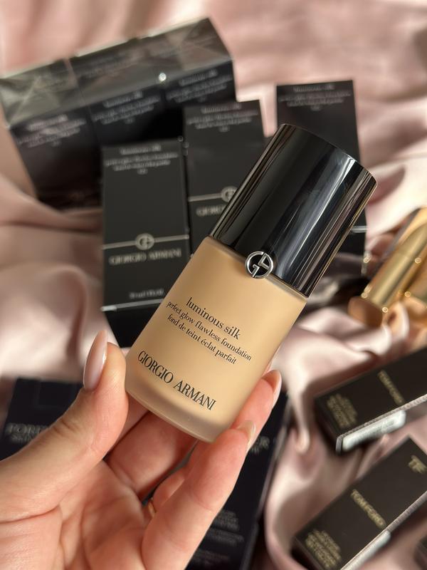 Giorgio armani luminous silk foundation — ціна 1550 грн у каталозі ...