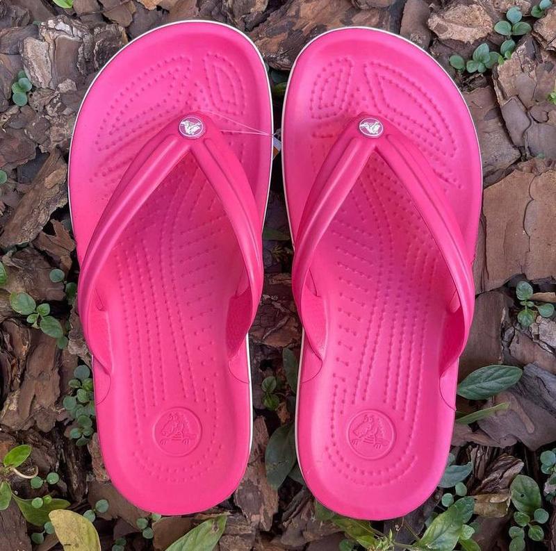 Крокс крокбэнд флип вьетнамки розовые crocs crocband flip flop paradisw ...