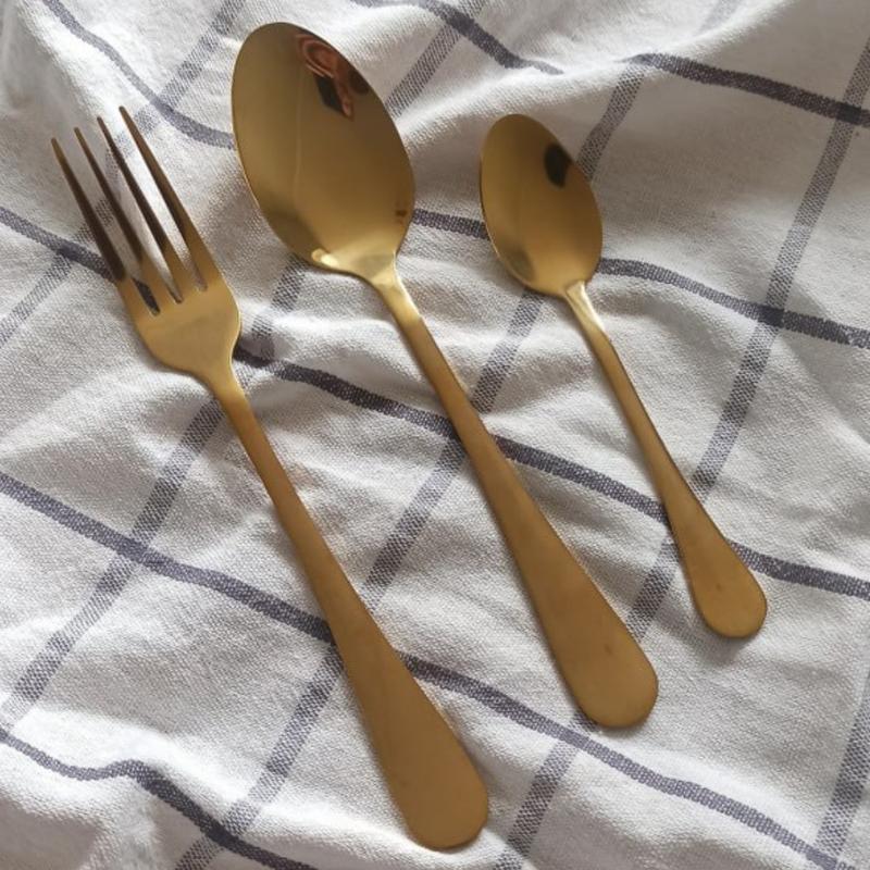 Прибори столові золото — ціна 150 грн у каталозі Столове приладдя Купити товари для дому та