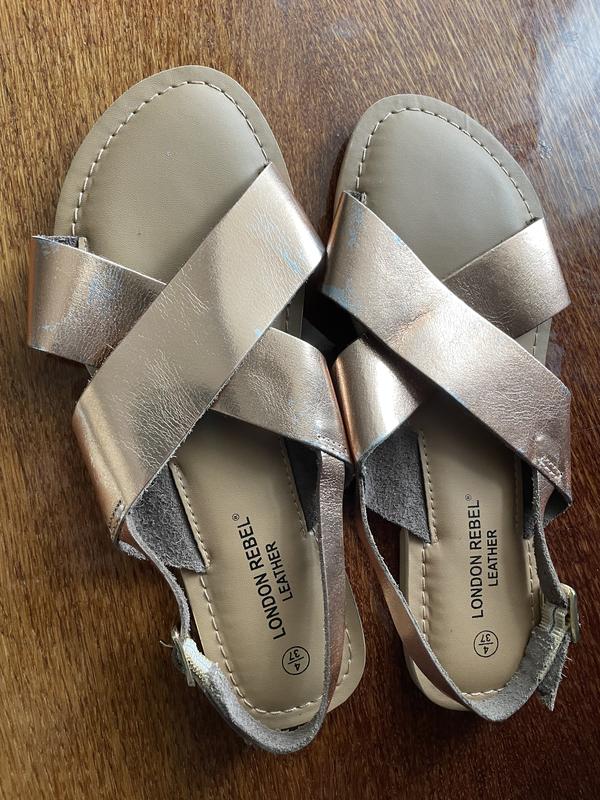 Сандалі — ціна 70 грн у каталозі Сандалі Купити жіночі речі за доступною ціною на Шафі Україна