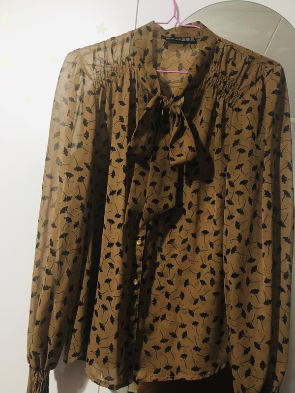 Блуза жіноча — ціна 100 грн у каталозі Блузи Купити жіночі речі за доступною ціною на Шафі