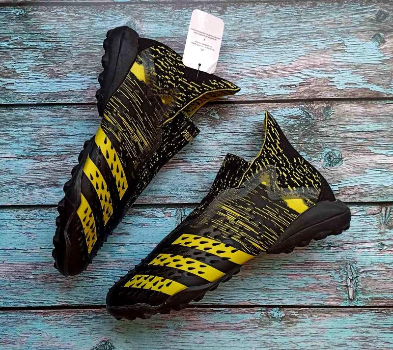 Сороконожки adidas predator freak + tf — цена 2240 грн в каталоге Бутсы ...