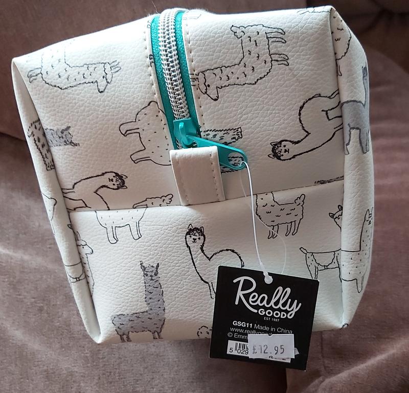 Нова косметичка — ціна 190 грн у каталозі Косметички Купити аксесуари за доступною ціною на Шафі