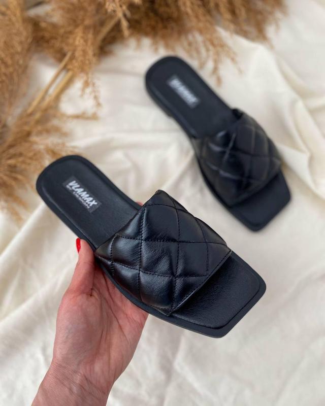 Шлепанцы кожа есть белые и беж — цена 1050 грн в каталоге Шлепанцы