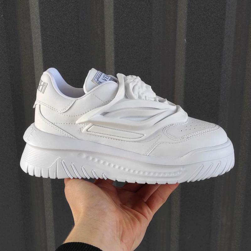 Кроссовки в стиле Versace — ціна 3500 грн у каталозі Кросівки Купити жіночі речі за доступною