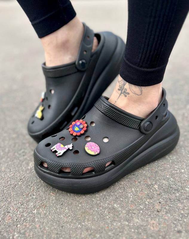 Кроксы сабо на платформе crocs classic crush цвет black — цена 1599 грн ...