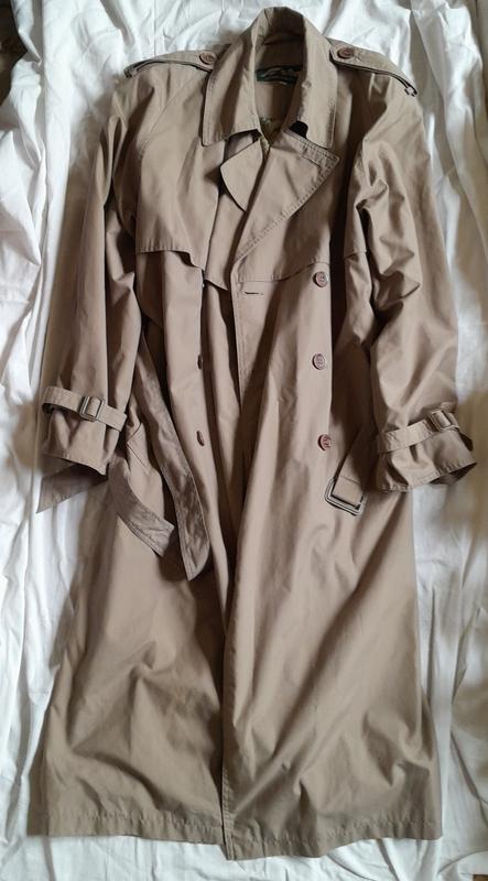 Вінтажний тренч — ціна 1485 грн у каталозі Плащі Купити чоловічі речі за доступною ціною на Шафі