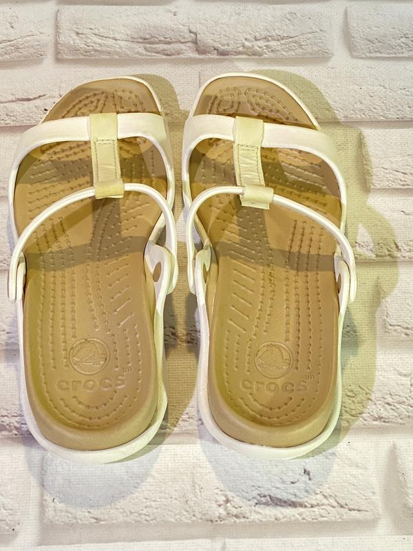 Шлепанцы Crocs — цена 500 грн в каталоге Шлепанцы Купить женские вещи по доступной цене на Шафе