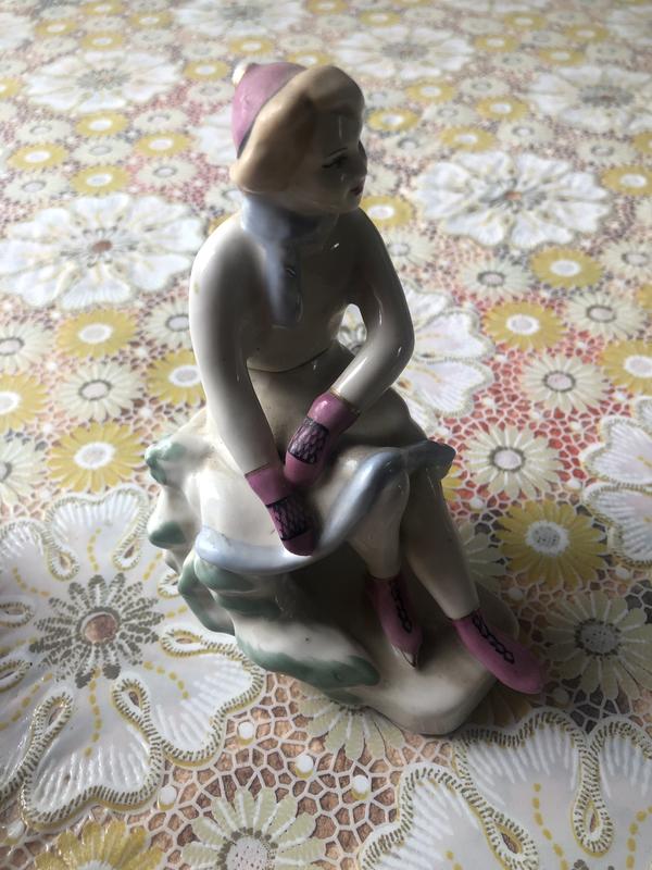 Статуэтка фарфоровая винтаж — цена 499 грн в каталоге Статуэтки Купить товары для дома и быта по