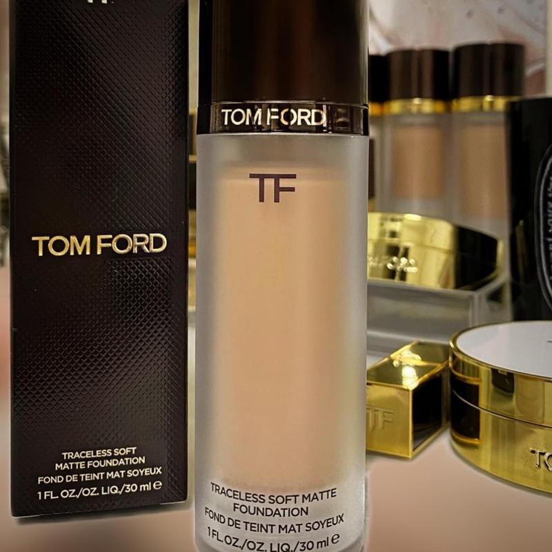 Тональна основа tf том форд — цена 3190 грн в каталоге Тональный крем ...