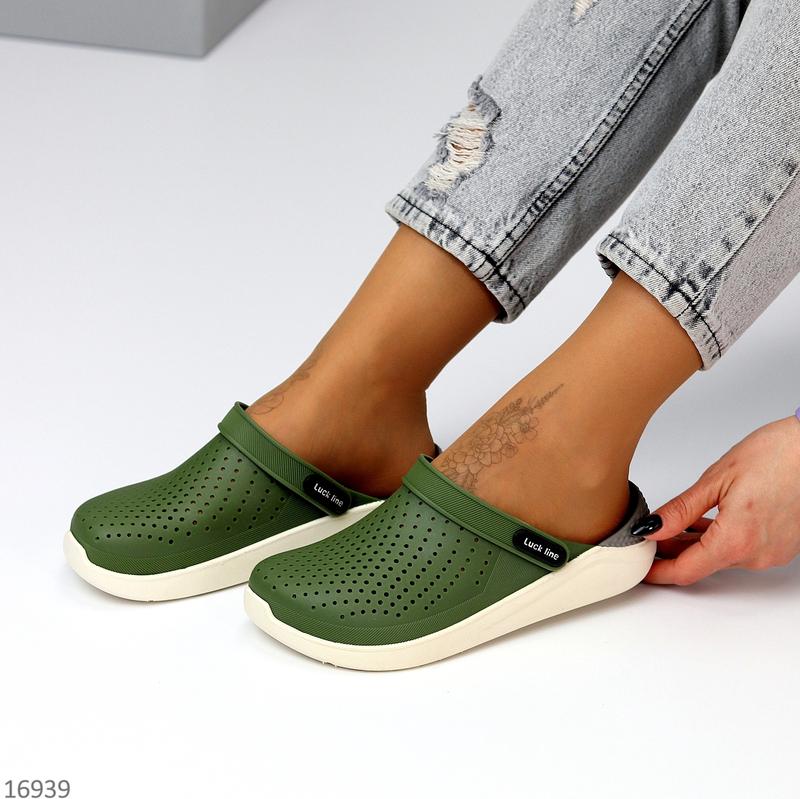 Кроксы женские — цена 660 грн в каталоге Шлепанцы Купить женские вещи по доступной цене на Шафе