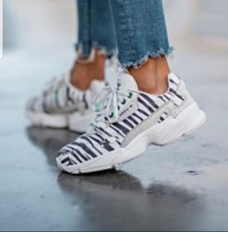 Кроссовки женские adidas falcon zebra — цена 1100 грн в каталоге ...