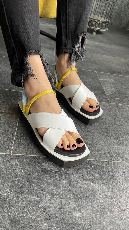 Сандалии — цена 1700 грн в каталоге Сандалии Купить женские вещи по доступной цене на Шафе