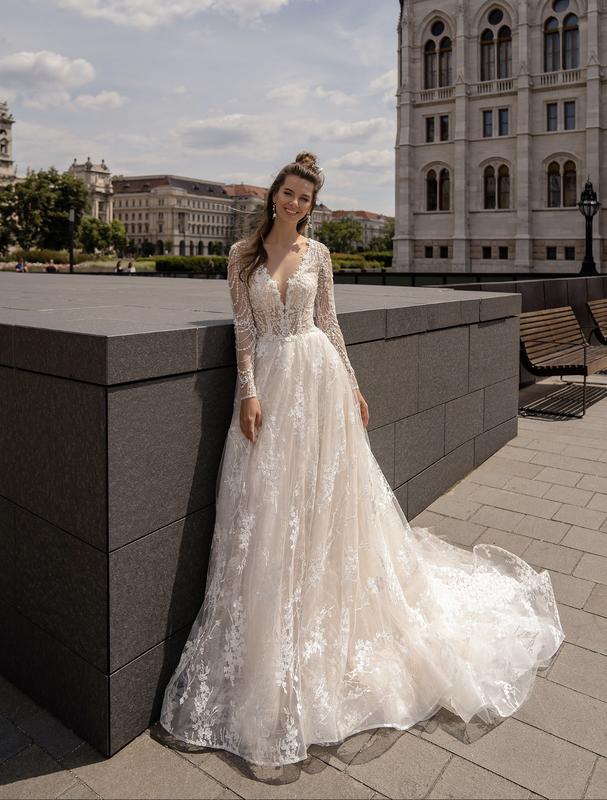 Вишукана весільна сукня — ціна 12000 грн у каталозі Весільні сукні Купити жіночі речі за