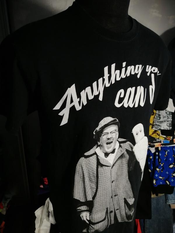 Футболка — ціна 130 грн у каталозі Футболки Купити чоловічі речі за доступною ціною на Шафі