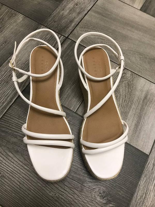 Босоніжки Asos — ціна 900 грн у каталозі Босоніжки Купити жіночі речі за доступною ціною на Шафі