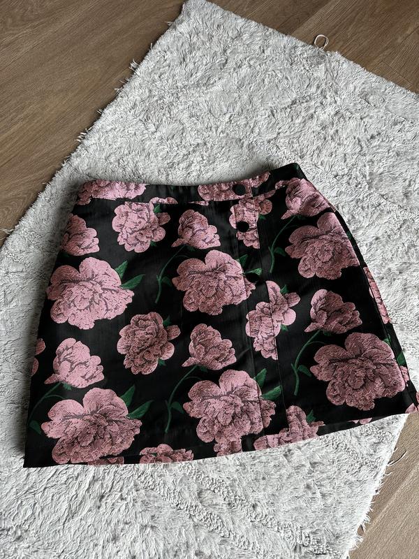 Жаккардровая юбка в пионы — цена 250 грн в каталоге Мини юбки Купить женские вещи по доступной
