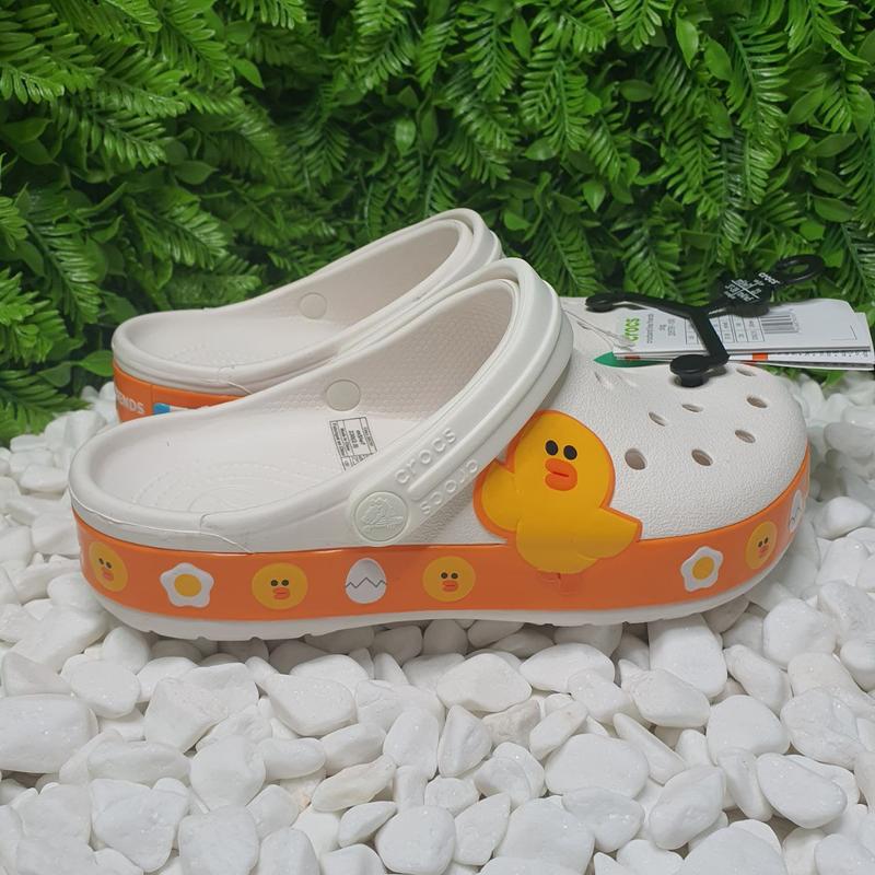 Crocs crocband™ line friends clog (белые сабо с цыпленком) — цена 1200 ...