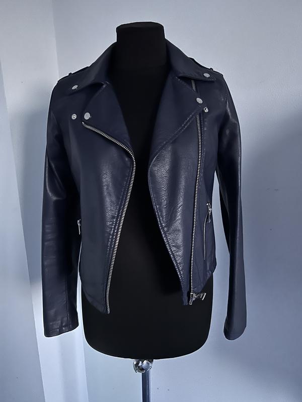 Куртка косуха Stradivarius — ціна 600 грн у каталозі Куртки Купити жіночі речі за доступною